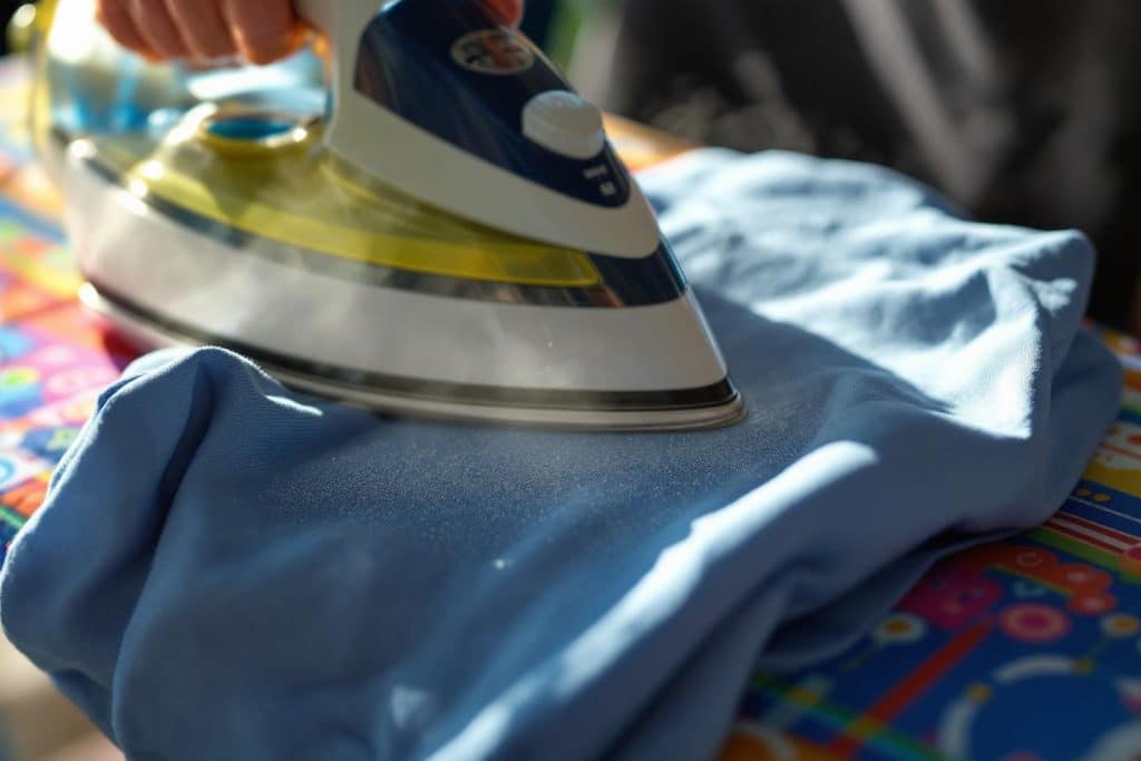 Comment garder votre table à repasser toujours propre pour rendre le ...